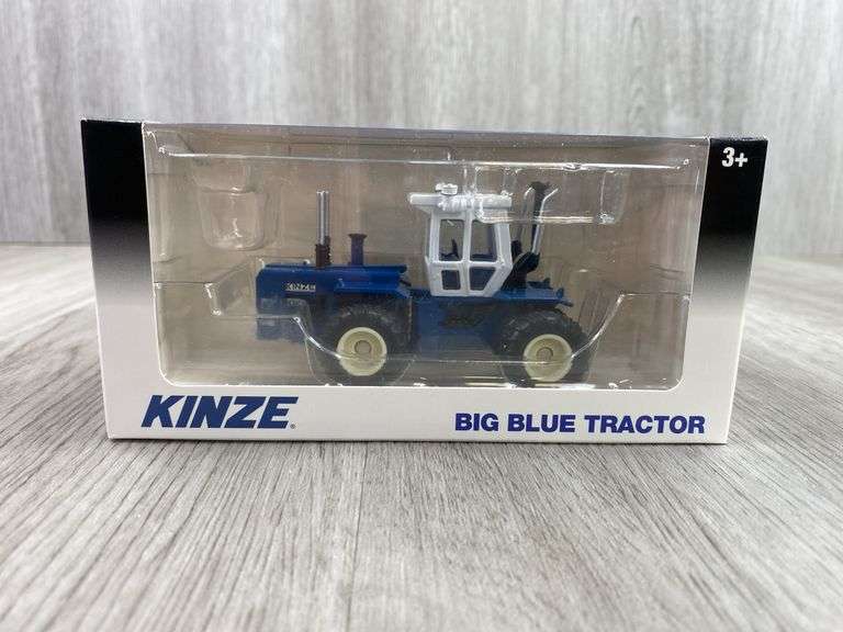 Kinze Big Blue Tractor 4WD Duals, 1/64, SpecCast - United Edge Real ...