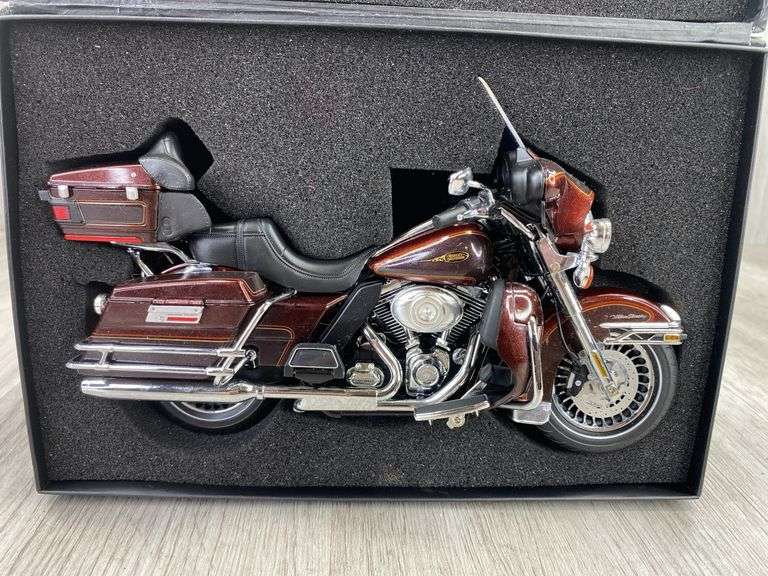 Harley Davidson Ultra Classic Motorcycle, 1/12, Die-Cast Promotions ...