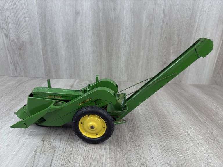 John Deere 60 NF-Ertl W/2 Row Mounted Corn Picker-Carter - United Edge ...
