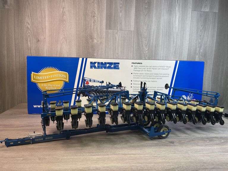 Kinze Model 3600 Twin Line Planter - United Edge Real Estate & Auction