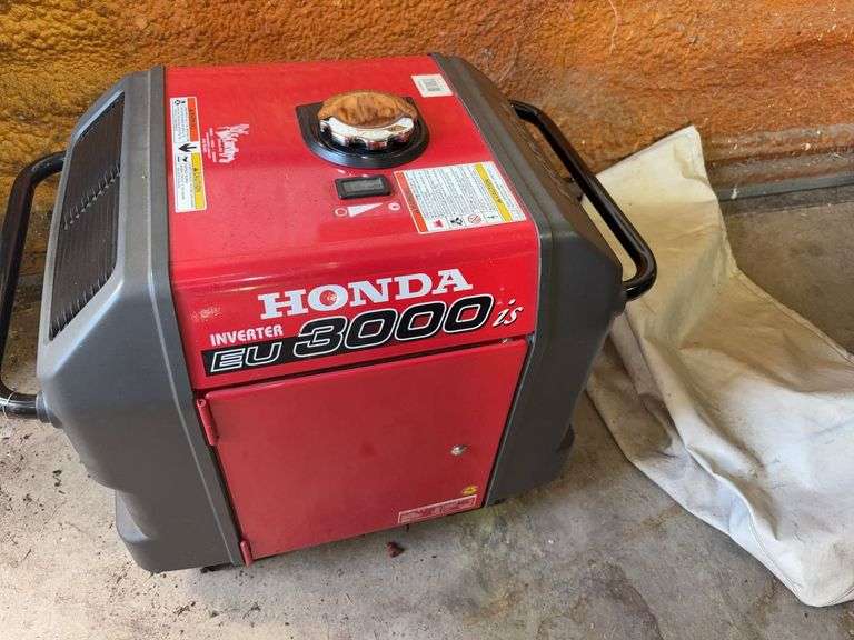Honda Generator Inverter EU3000 - United Edge Real Estate & Auction