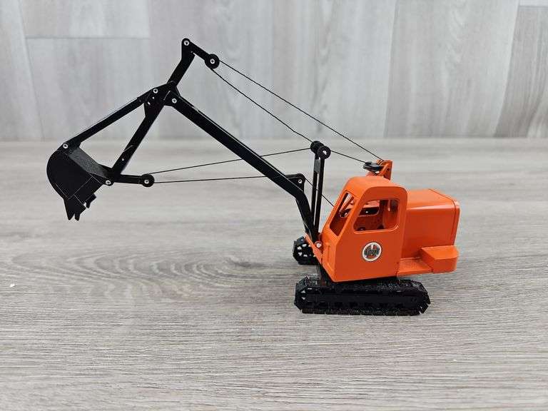 Unit Crane Excavator - United Edge Real Estate & Auction