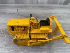 Caterpillar D2 Track-Type Tractor, 1/16, SpecCast - United Edge Real ...