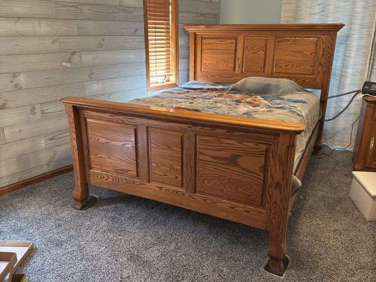 Queen Size Bedroom Set-Headboard/Footboard, 6 Drawer Chest, 9 Drawer W ...