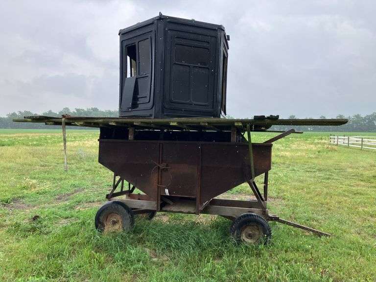 Wagon and Hunting Blind - United Edge Real Estate & Auction
