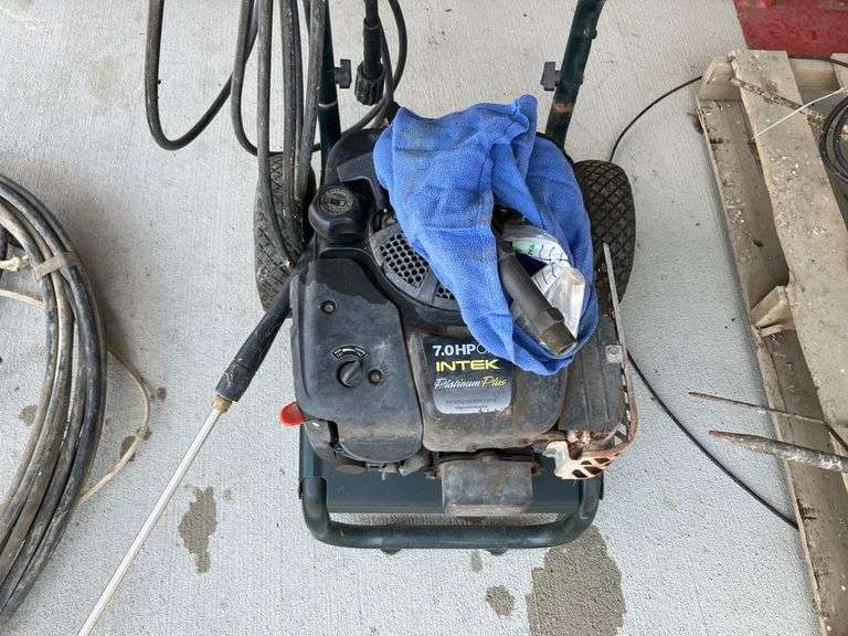 Pressure Washer - United Edge Real Estate & Auction