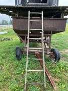 Wagon and Hunting Blind - United Edge Real Estate & Auction