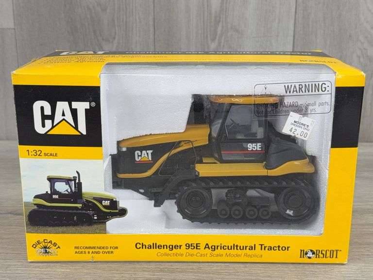 Caterpillar Challenger 95E Agricultural Tractor, 1/32 - United Edge ...