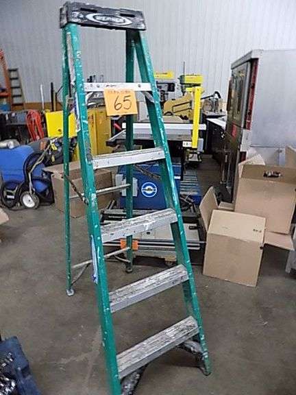 6' Non-Conductive Fiber Glass Step Ladder - US Power Bid