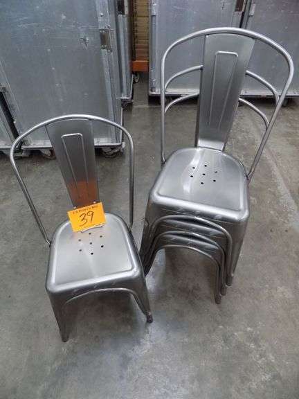 4 Metal Stackable Chairs - US Power Bid