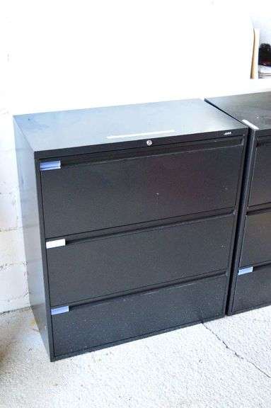 Global 3 Drawer Horizontal Filing Cabinet - Shackelton Auctions Inc.