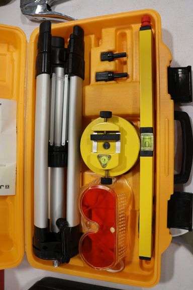 JOHNSON LEVEL & TOOL KIT - Shackelton Auctions Inc.