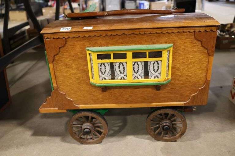 WOODEN COACH WAGON MODEL - 20"X9"X14" - Shackelton Auctions Inc.