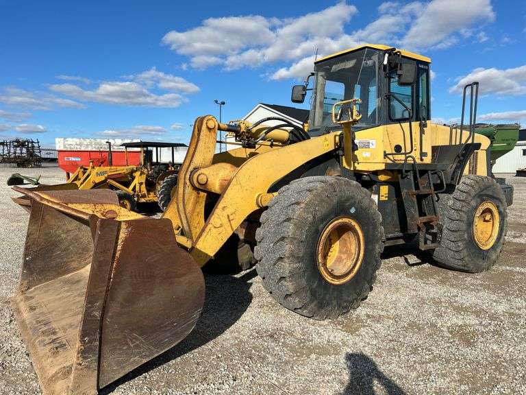 KOMATSU WA380 LOADER - Shackelton Auctions Inc.