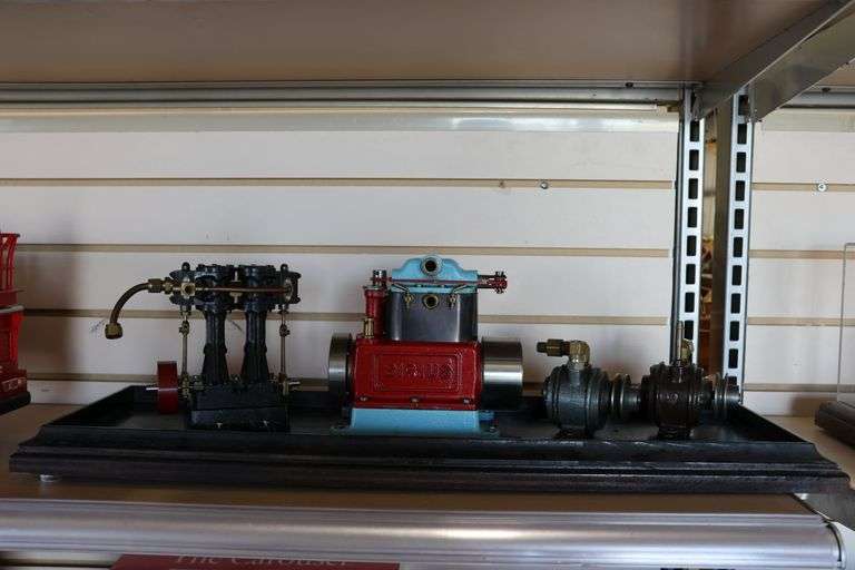 SIRIUS CAST STEAM ENGINE MODELS WITH CASE - Shackelton Auctions Inc.