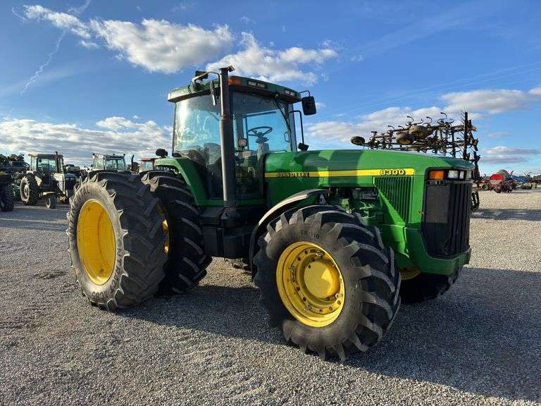 1997 JOHN DEERE 8300 TRACTOR - Shackelton Auctions Inc.