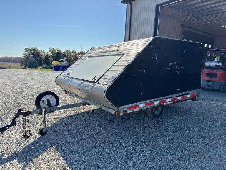 2009 NORTHLANDER 2 PLACE SNOWMOBILE TRAILER - Shackelton Auctions Inc.