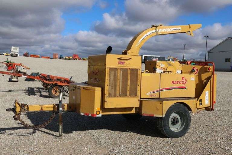 2008 RAYCO RC16.5 BRUSH CHIPPER - Shackelton Auctions Inc.