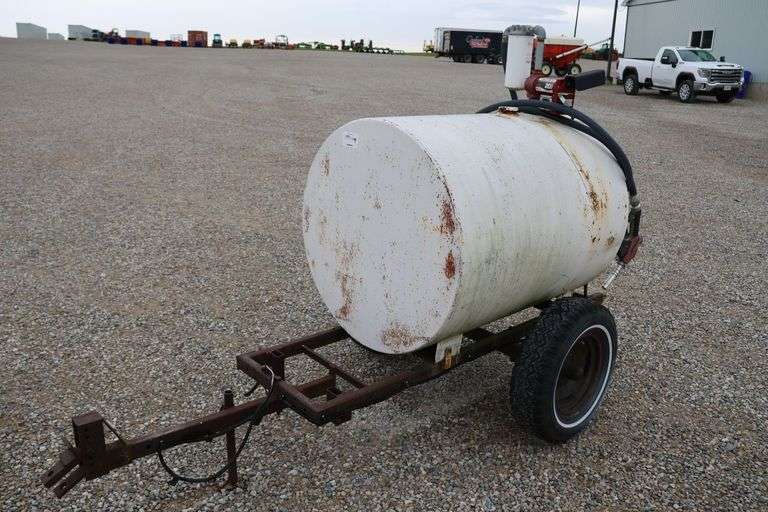 TRAILER MOUNTED FUEL TANK WITH FILL RITE 12V PUMP - Shackelton Auctions ...