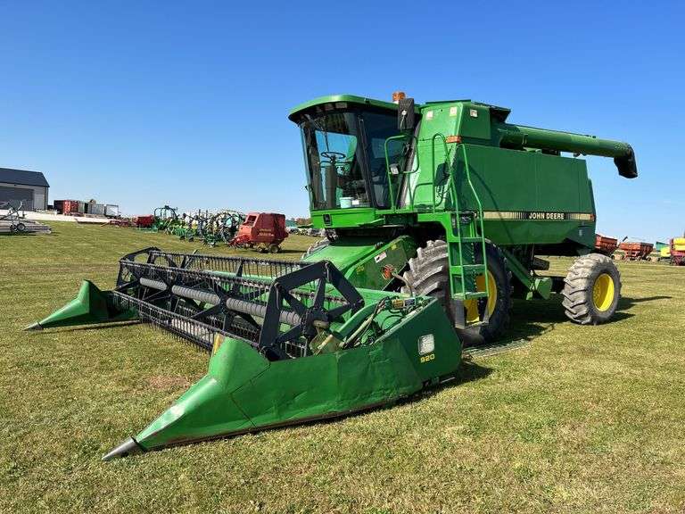 JOHN DEERE 9400 4WD COMBINE AND JD 920 20' FLEX HEAD - Shackelton ...