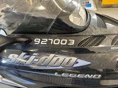 2003 SKI DOO LEGEND 600 SNOWMOBILE - Shackelton Auctions Inc.