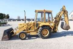 FORD 455 TRACTOR / LOADER/ BACKHOE - Shackelton Auctions Inc.