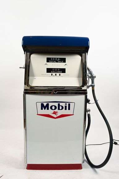 WAYNE MODEL 480 GAS PUMP - RESTORED MOBIL - Shackelton Auctions Inc.
