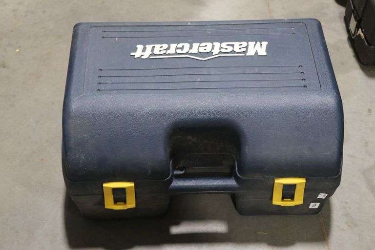 MASTERCRAFT HARD CASE - Shackelton Auctions Inc.