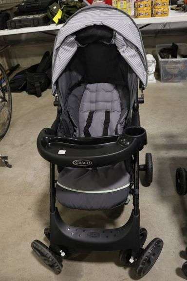 GRACO STROLLER - Shackelton Auctions Inc.