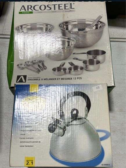 TEA KETTLE & SET OF STAINLESS STEEL BOWLS - Shackelton Auctions Inc.
