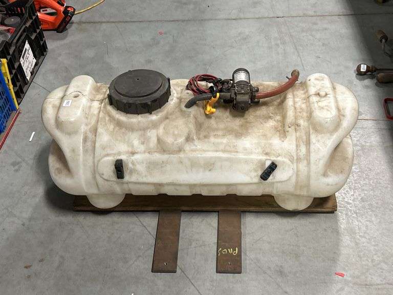 12 VOLT SPRAYER - Shackelton Auctions Inc.