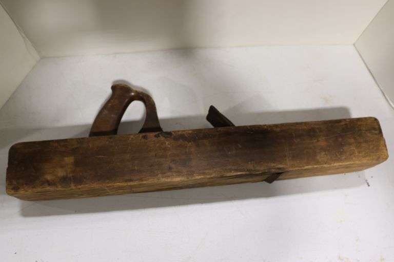 LARGE WOOD BLOCK PLANE - Shackelton Auctions Inc.