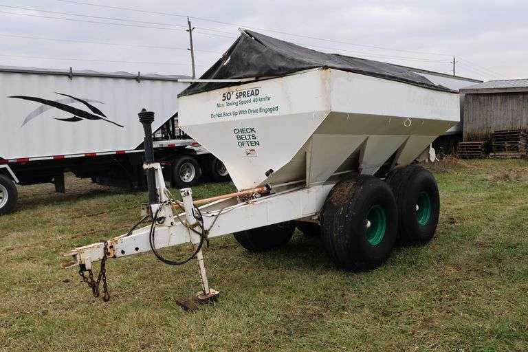 WILMAR 6 TON TANDEM AXLE FERTILIZER SPREADER - Shackelton Auctions Inc.