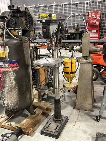 TRADEMASTER 15" DRILL PRESS - Shackelton Auctions Inc.