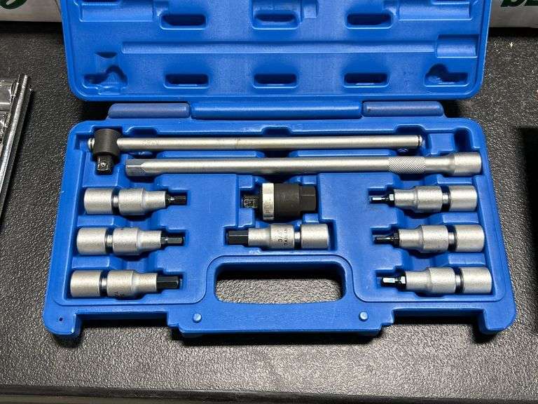 POWER FIST UNIVERSAL JOINT BIT SET - Shackelton Auctions Inc.