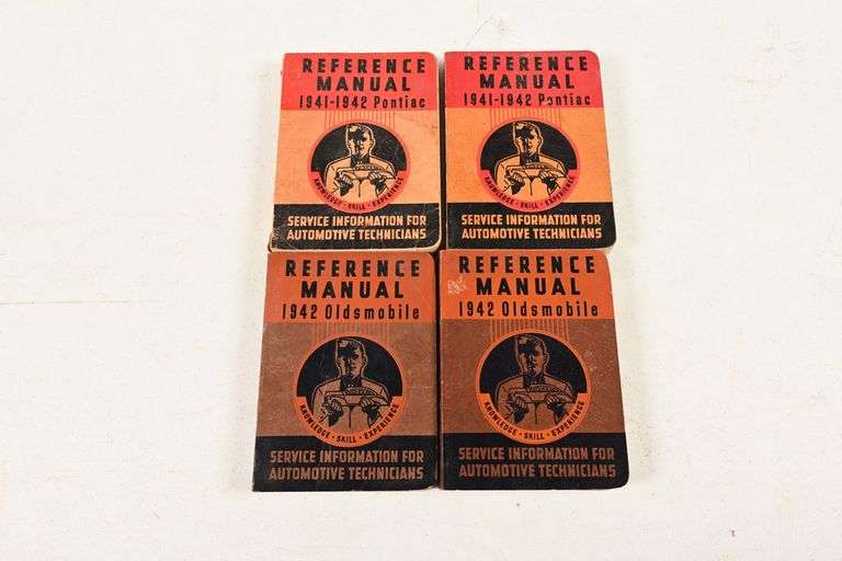 4 - 1940'S PONTIAC REFERENCE MANUALS - Shackelton Auctions Inc.