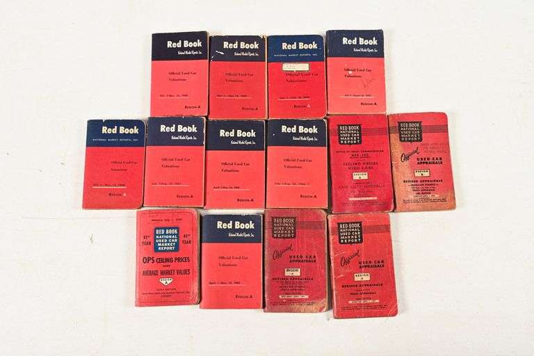 GROUP OF 1940'S-70'S RED BOOK OFFICIAL USED CAR - Shackelton Auctions Inc.