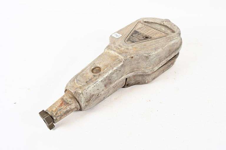 THE DUAL PARKING METER HEAD - Shackelton Auctions Inc.