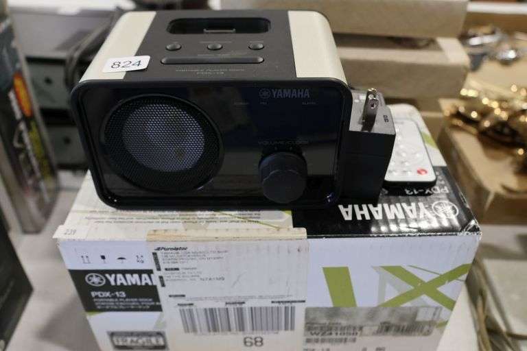 YAMAHA PDX-13 PORTABLE PLAYER DOCK - Shackelton Auctions Inc.
