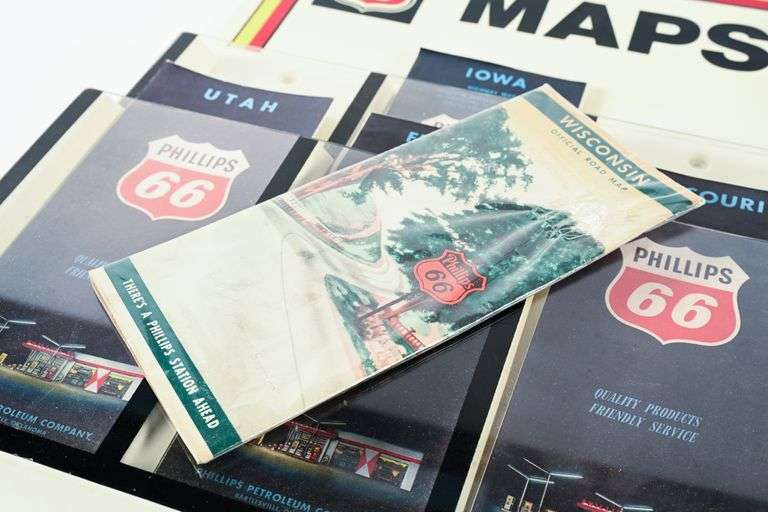 PHILLIPS 66 PLASTIC ROAD MAP HOLDER - Shackelton Auctions Inc.
