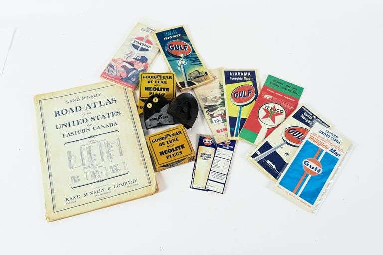 GROUP OF ASSORTED ROAD MAPS, GULF OIL CHANGE TAGS AND GOODYEAR NEOLITE ...
