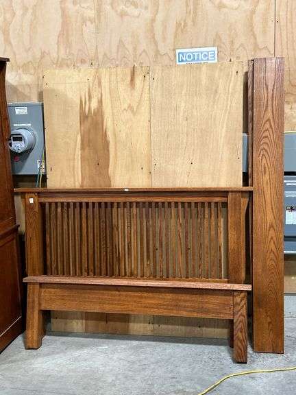 QUARTER CUT OAK DOUBLE BED FRAME WITH RAILS - Shackelton Auctions Inc.
