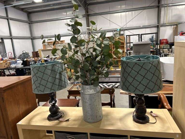 2 TABLE LAMPS & ARTIFICIAL GREENERY IN CAN - Shackelton Auctions Inc.