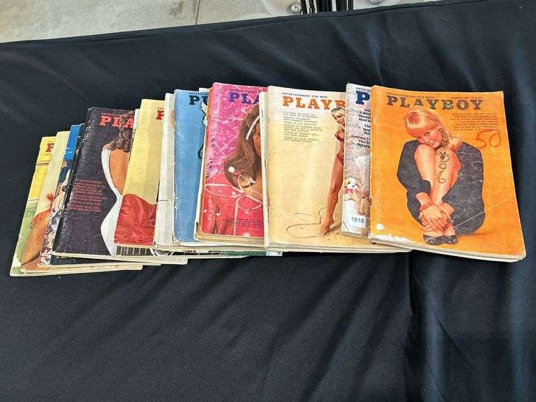 COLLECTION IF 1960'S AND 1970'S PLAYBOY MAGAZINES - Shackelton Auctions Inc.
