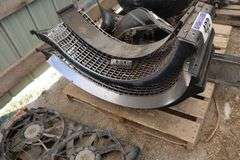 CASE IH LARGE WIRE CONCAVES - Shackelton Auctions Inc.