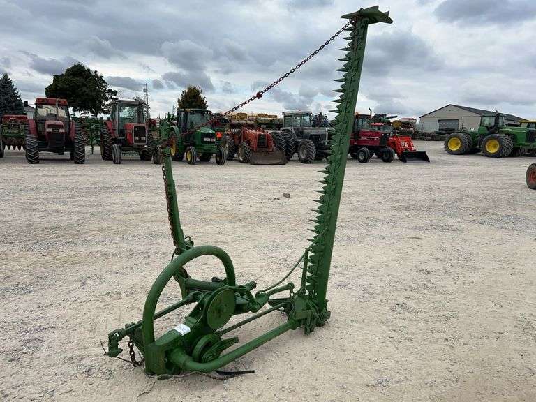 ANTIQUE 2 PTH SIDE SICKLE MOWER - Shackelton Auctions Inc.