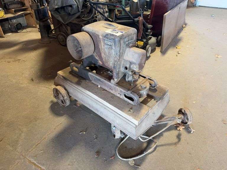 MCCORMICK DEERING 3-5 H.P. STATIONARY ENGINE WITH CART - Shackelton ...