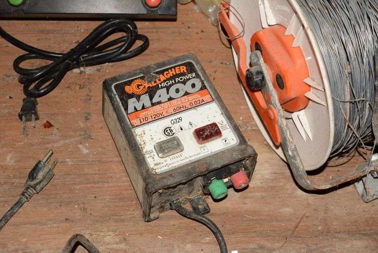 GALLAGHER M1000 & M400 FENCE ENERGIZERS - Shackelton Auctions Inc.