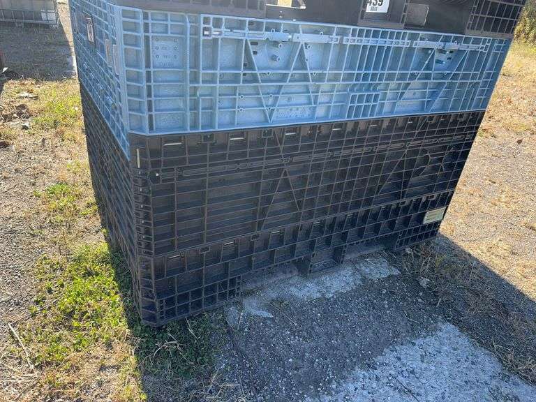 4' X 5' COLLAPSABLE BIN - Shackelton Auctions Inc.
