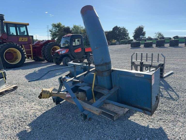 LUCKNOW S7 7' 3PTH SNOWBLOWER - Shackelton Auctions Inc.